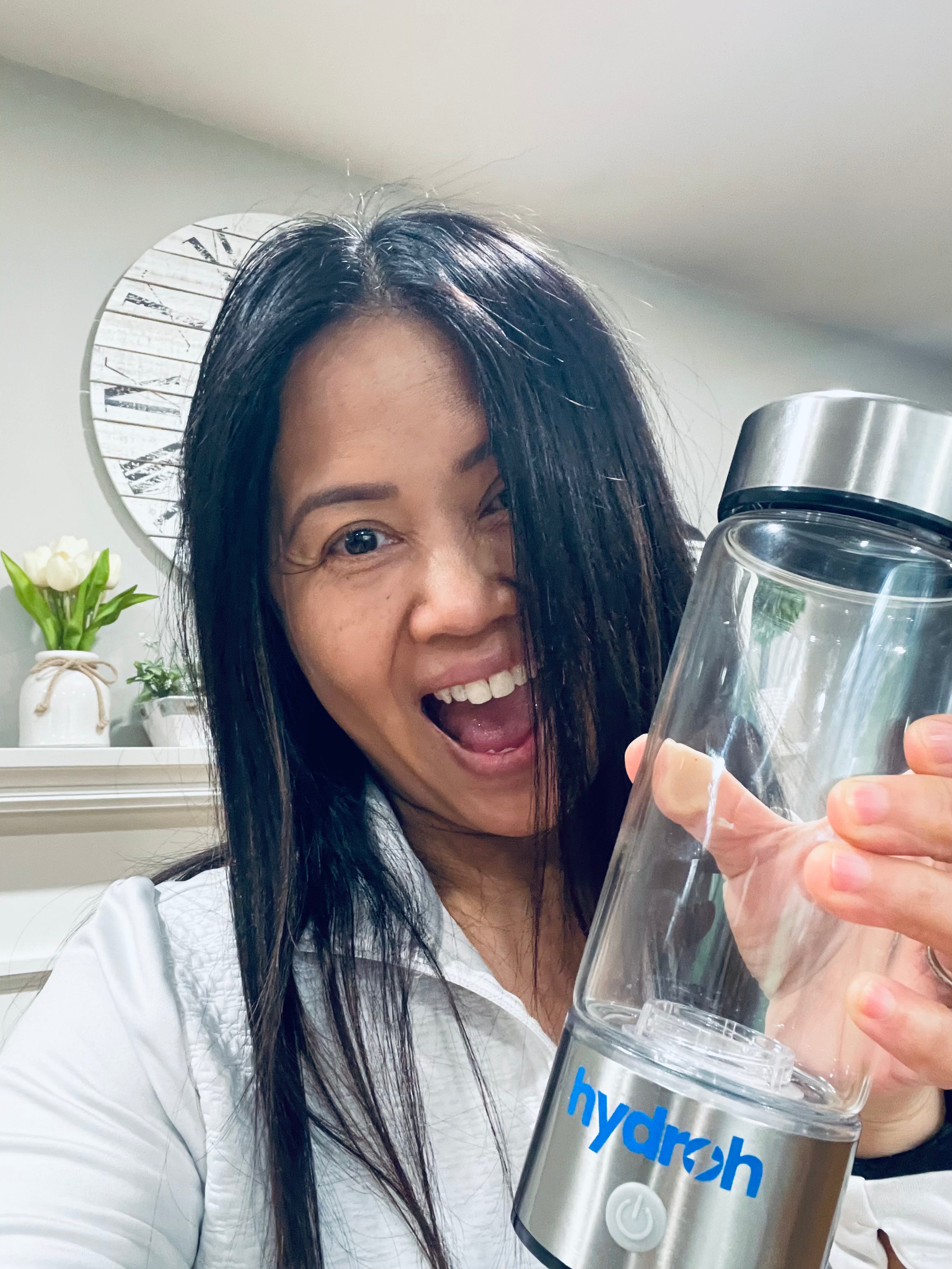 Hydroh Bottle: Elevate Hydration, Transform Health! 🌊🍃